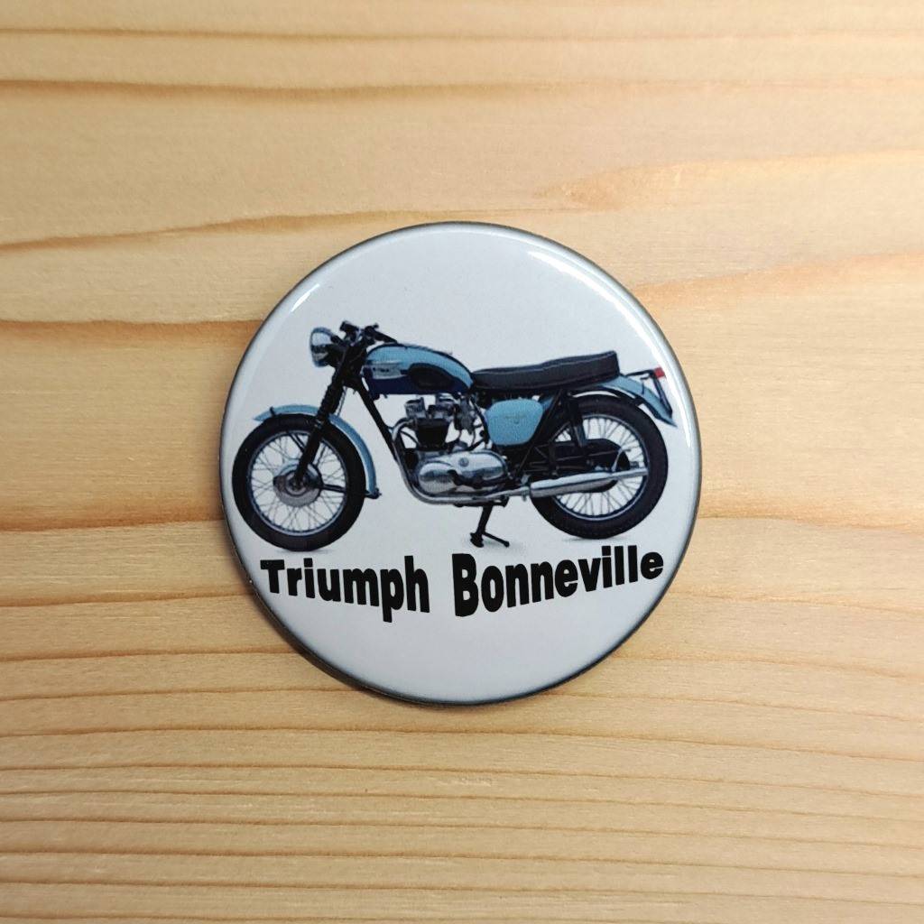 Rainbow Badges/Triumph Bonneville – Badges and magnets